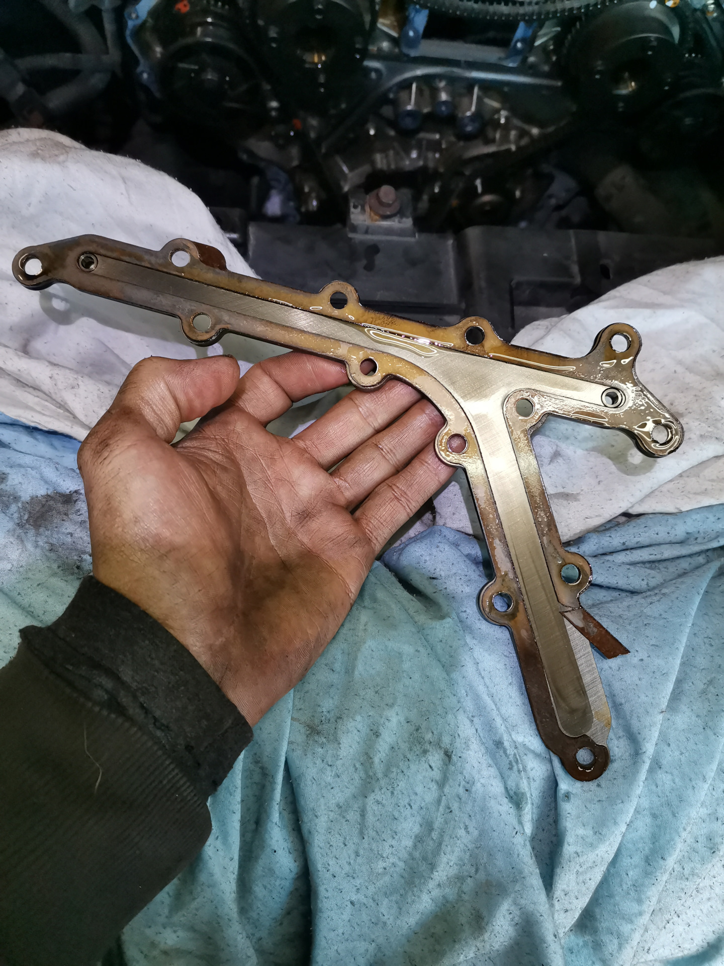 Замена прокладок маслоканалов (пистолетов) — Infiniti FX (2G), 3,5 л ...