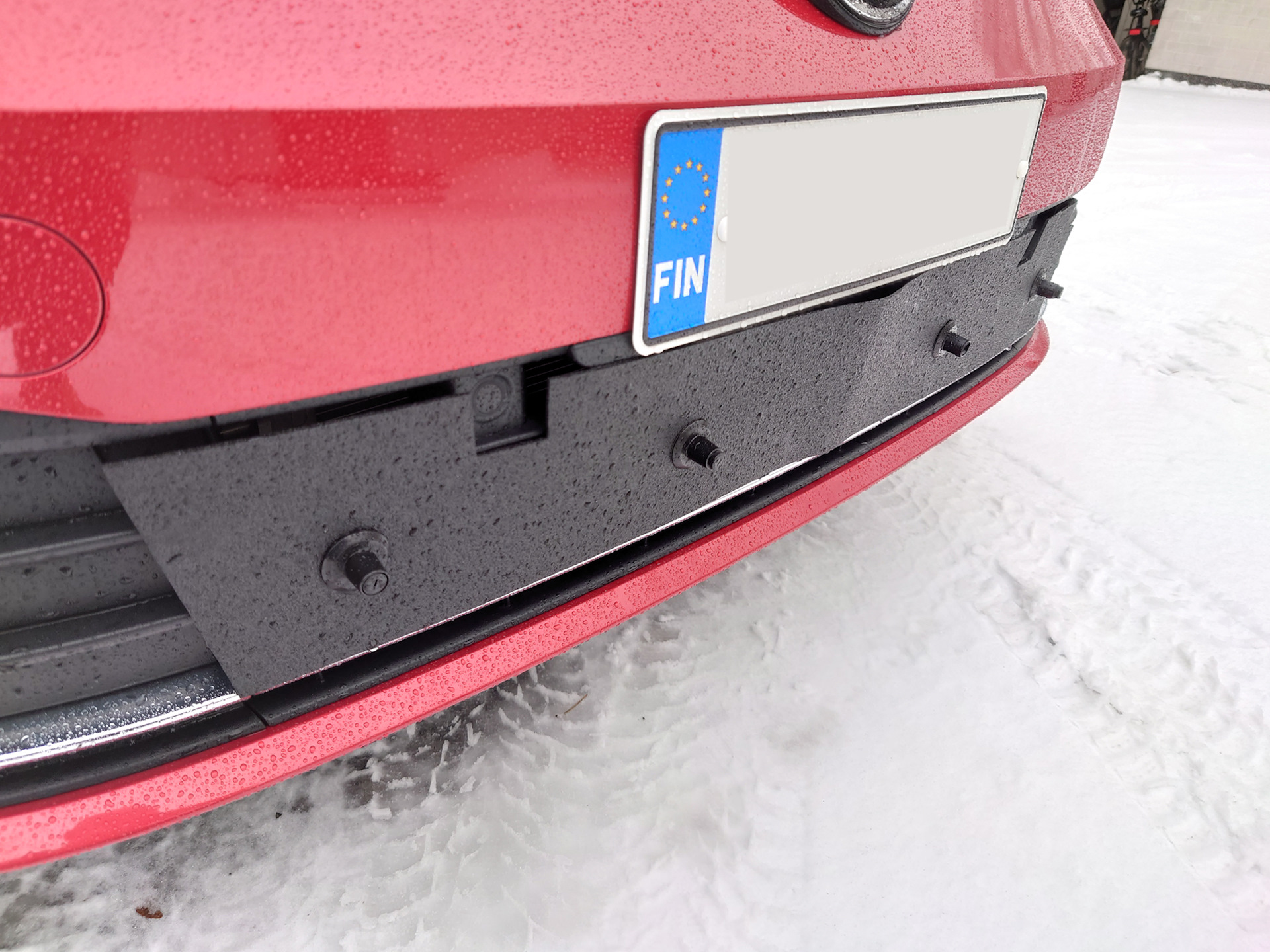 Wind protector, puddle lights — winter has come — Volkswagen Golf Mk8 ...