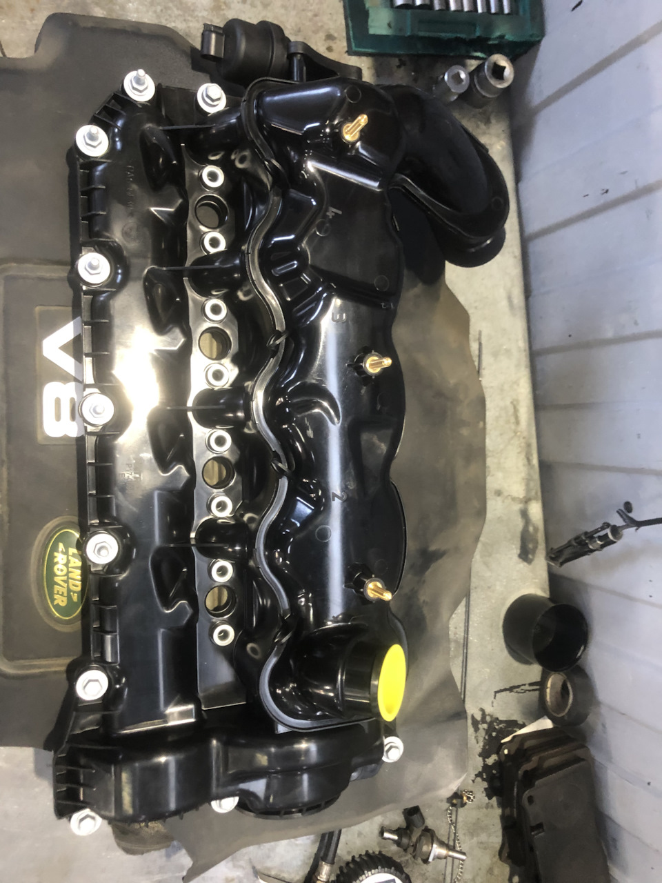 Крышка клапанов и сальник привода — Land Rover Range Rover (3G), 3,6 л ...