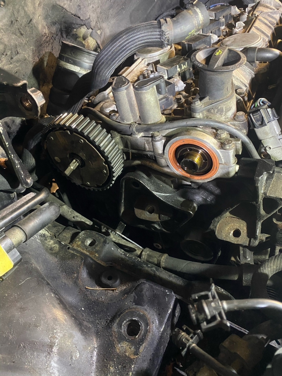 Замена ремня грм, роликов, сальников распредвалов — Volvo S80 (2G), 2,5 ...