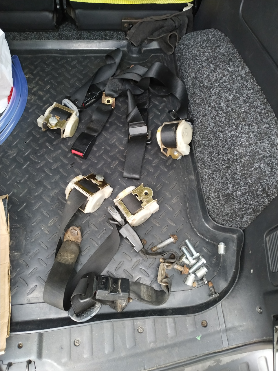 Запчастюльки — Hyundai Santa Fe (1G), 2 л, 2007 года | поломка | DRIVE2