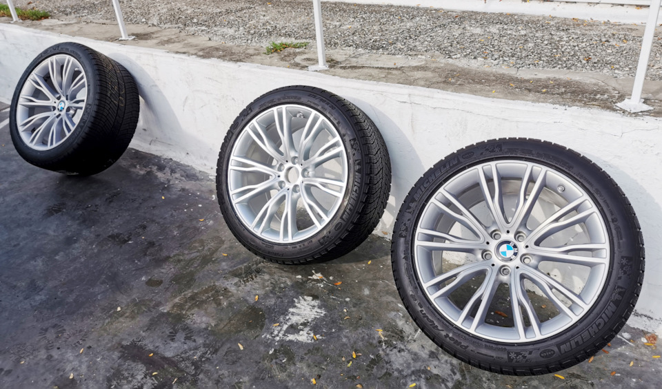 Шины зимние нешипованные Michelin 315/35 R20, литые диски Ronal BMW ...