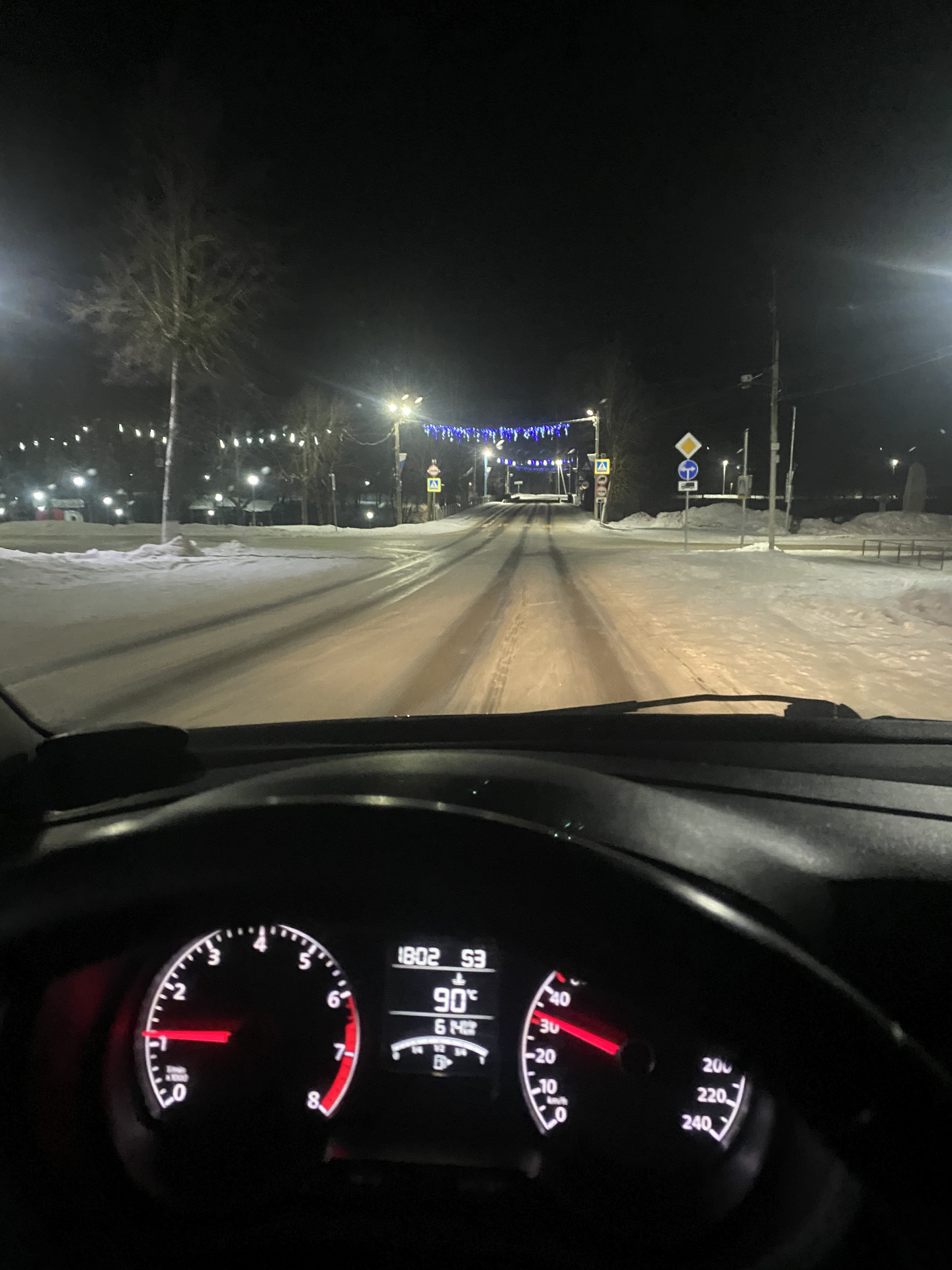 LIQUI MOLY. Эффективный очиститель инжектора Injection Reiniger ...