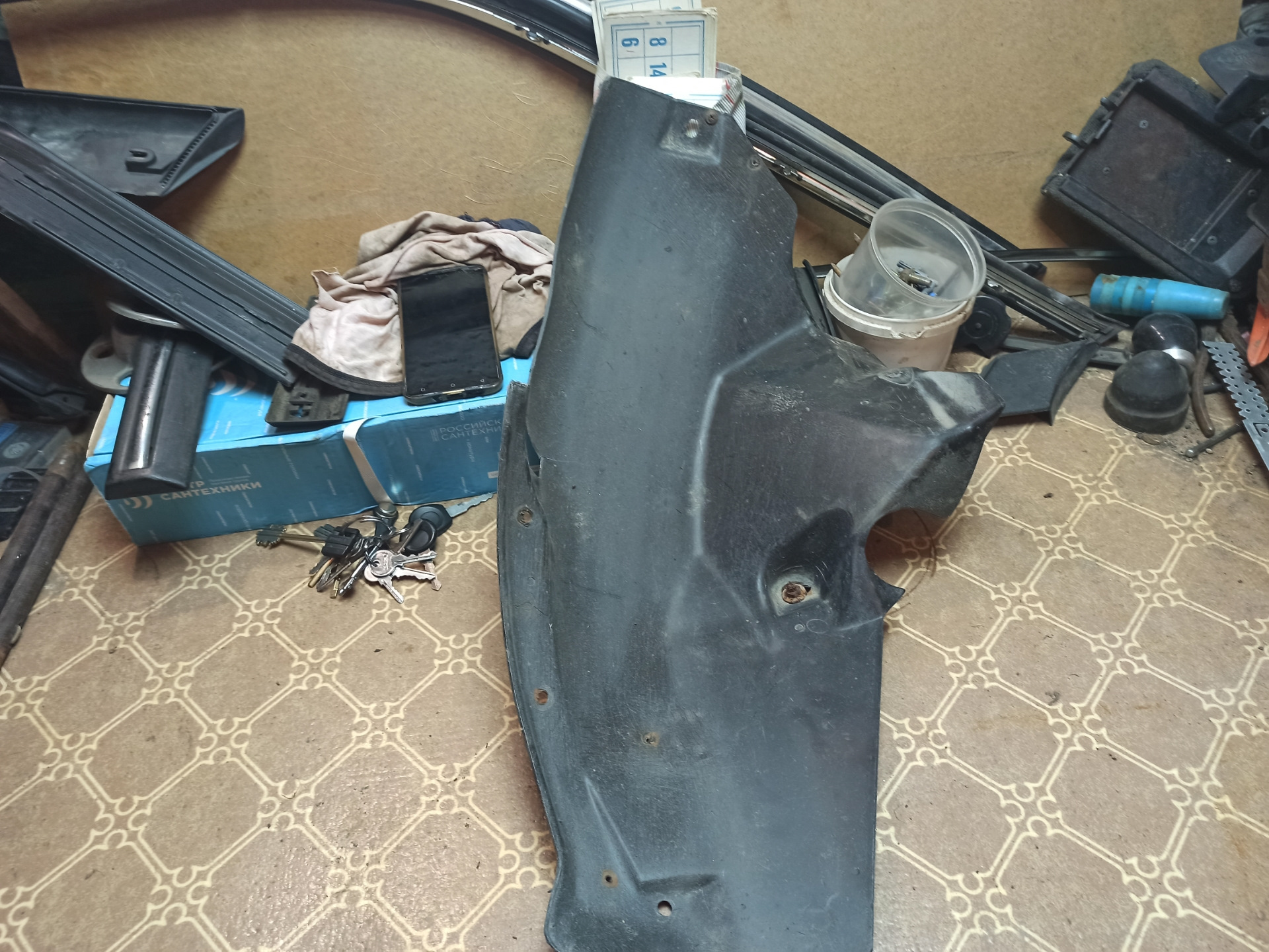 Задний правый подкрылок на БМВ Е 36. Запчасти на БМВ Е 36 — BMW 3 ...