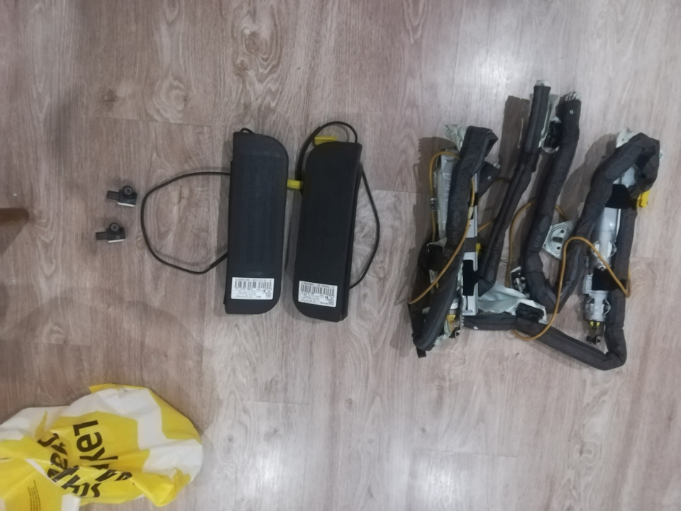 Подушки безопасности и подогревы сидений. — Ford Focus II Hatchback, 1 ...