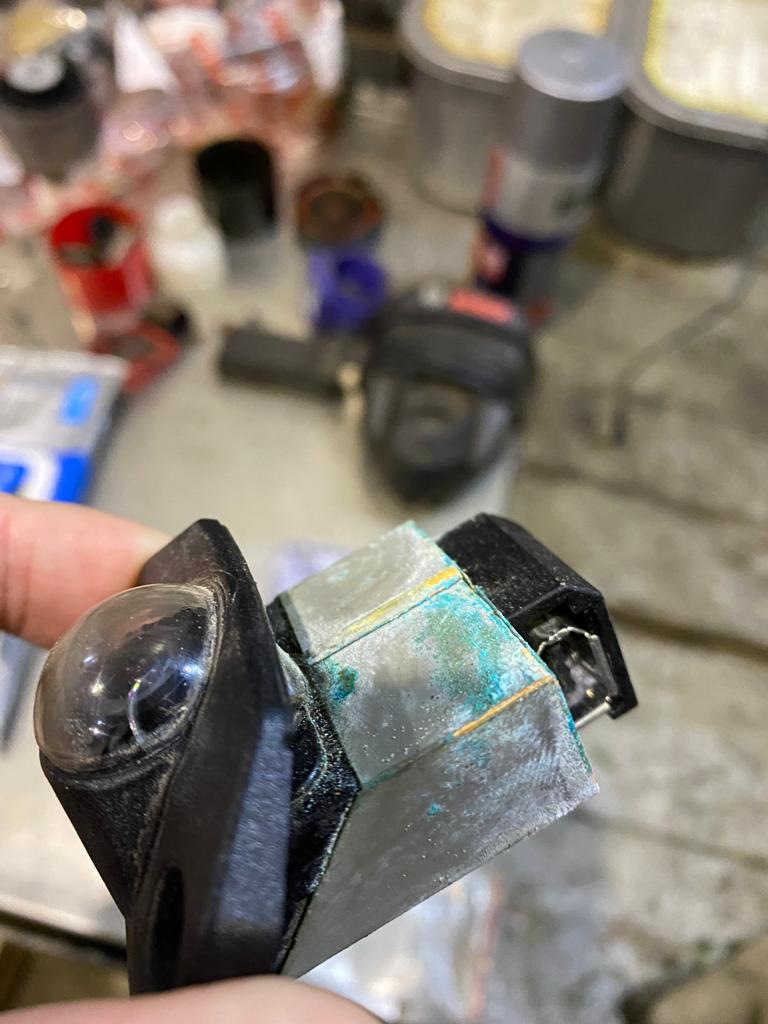 Замена камеры заднего вида 31201009 — Volvo XC70 III, 3,2 л, 2011 года ...