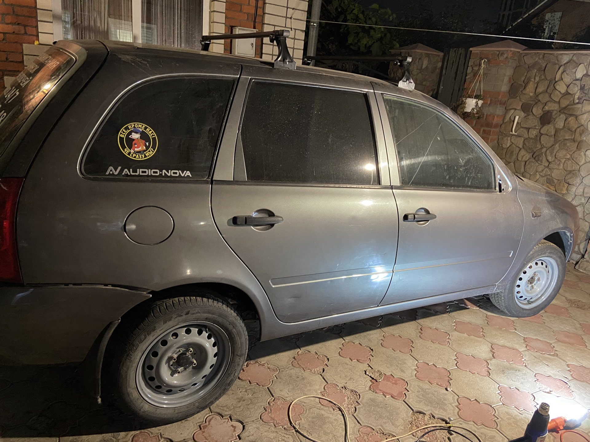 Молдинги — Lada Калина Универсал (1G), 1,6 л, 2010 года | тюнинг | DRIVE2