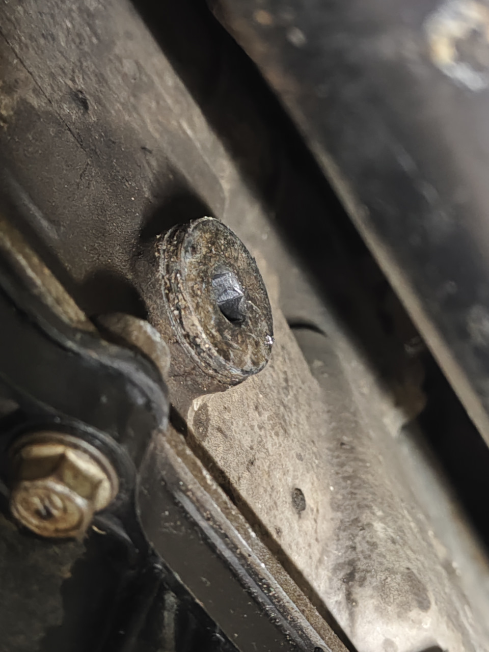 Замена разных масел. — KIA Mohave (HM), 3 л, 2014 года | плановое ТО ...