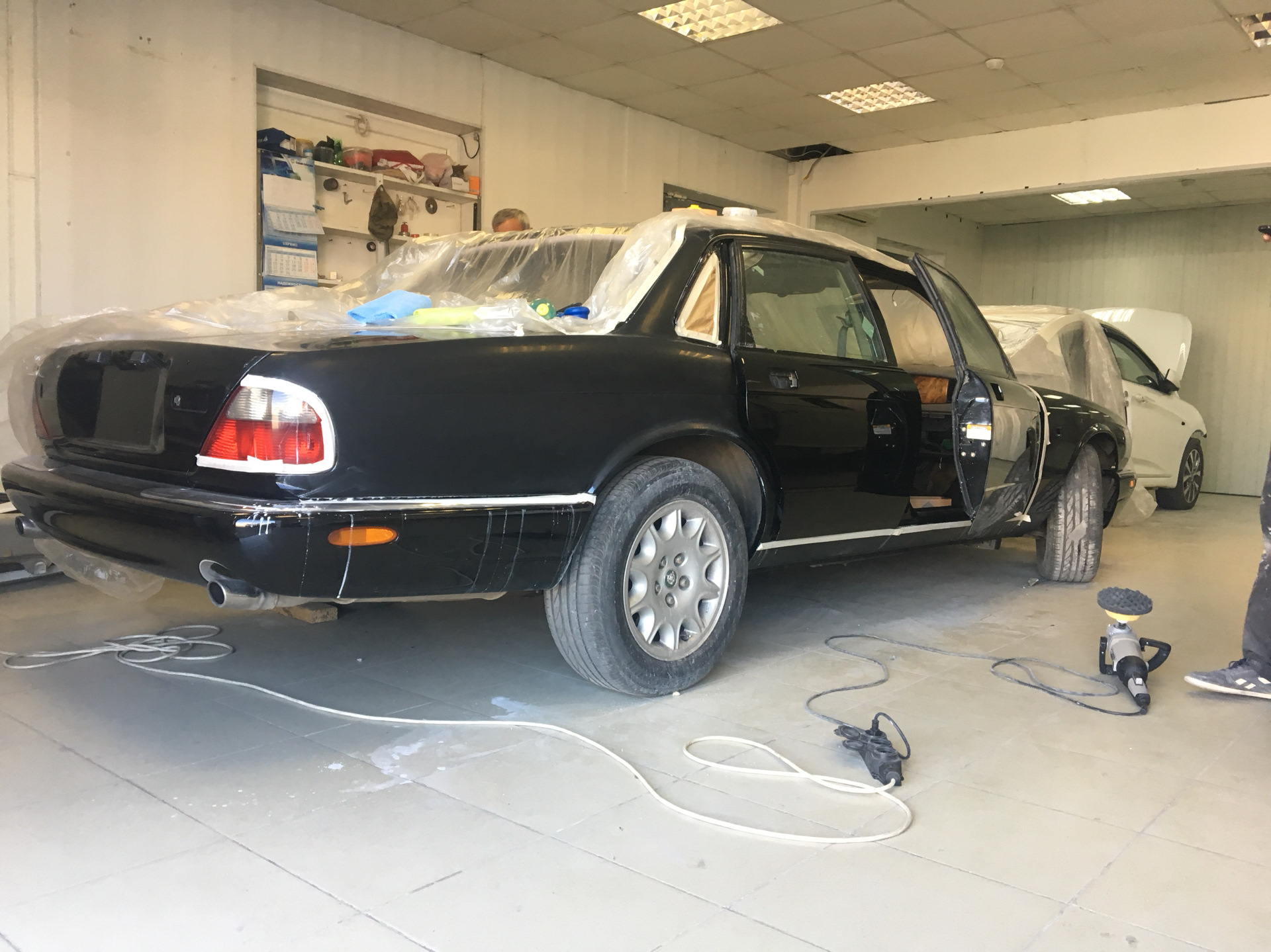 Дело движется к завершению) — Jaguar XJ Mark 2, 3,2 л, 1998 года ...
