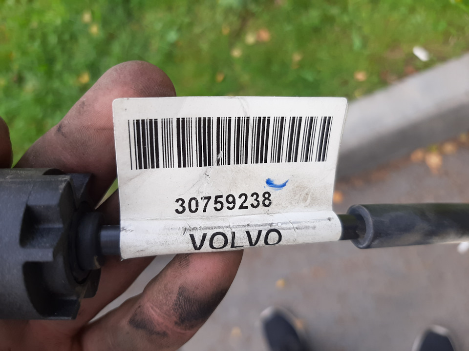 Как снять трос АКПП. — Volvo S60 (1G), 2,4 л, 2007 года | своими руками ...