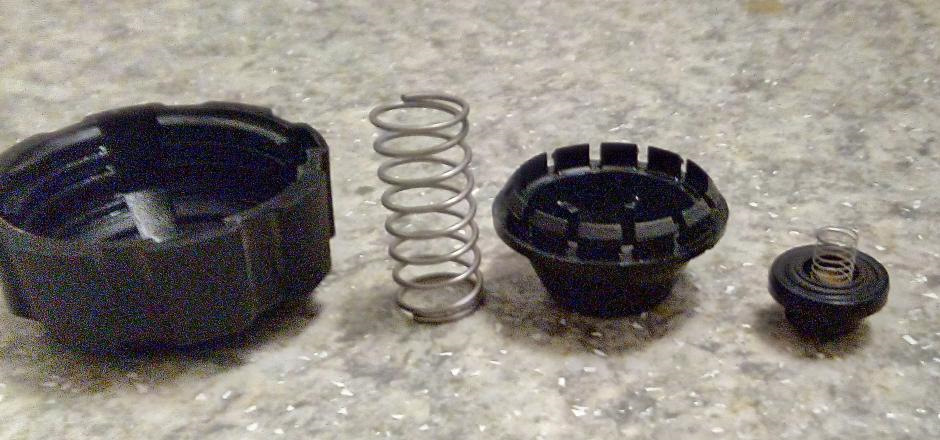 Пробка расширительного бачка — УАЗ Patriot, 2,7 л, 2014 года | своими ...