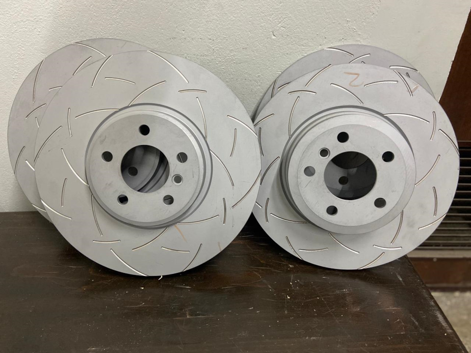 FAQ о тормозах на X5 F15 — BMW X5 (F15), 3 л, 2015 года | тюнинг | DRIVE2