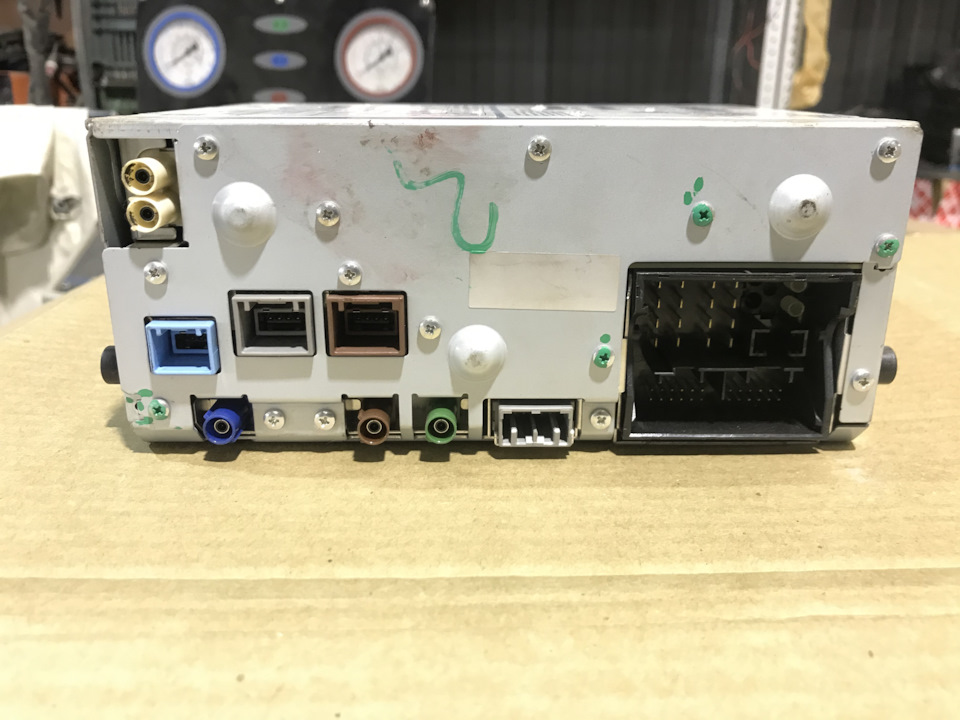 Ihu блок мультимедиа на Volvo S60 (2G), Volvo XC60 (1G), Volvo XC70 III ...