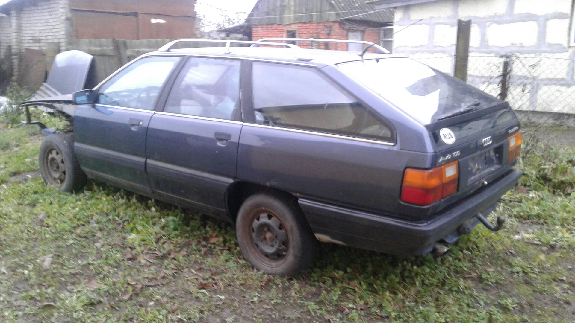 Тишина… — Audi 100 (C3), 2,3 л, 1989 года | аксессуары | DRIVE2