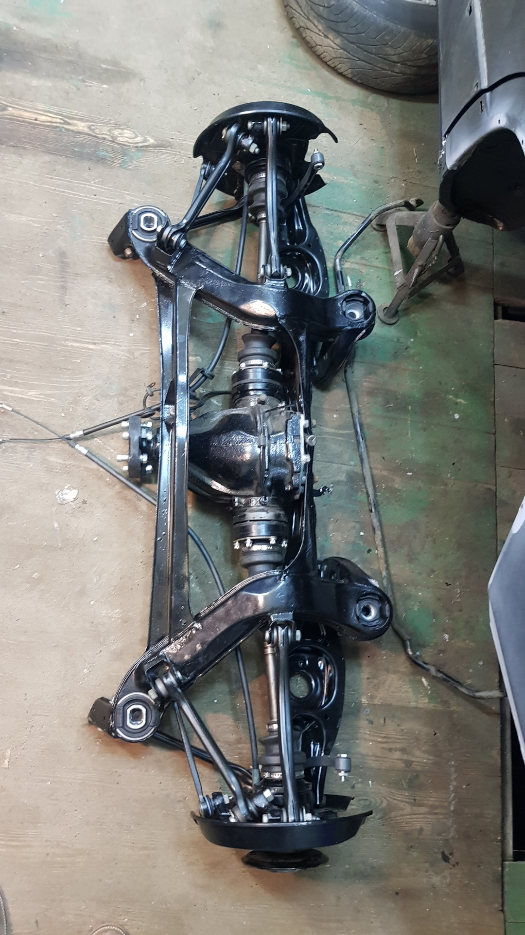 Продолжаем. Задняя подвеска. — Mercedes-Benz 190 (W201), 2,5 л, 1989 года | своими руками | DRIVE2