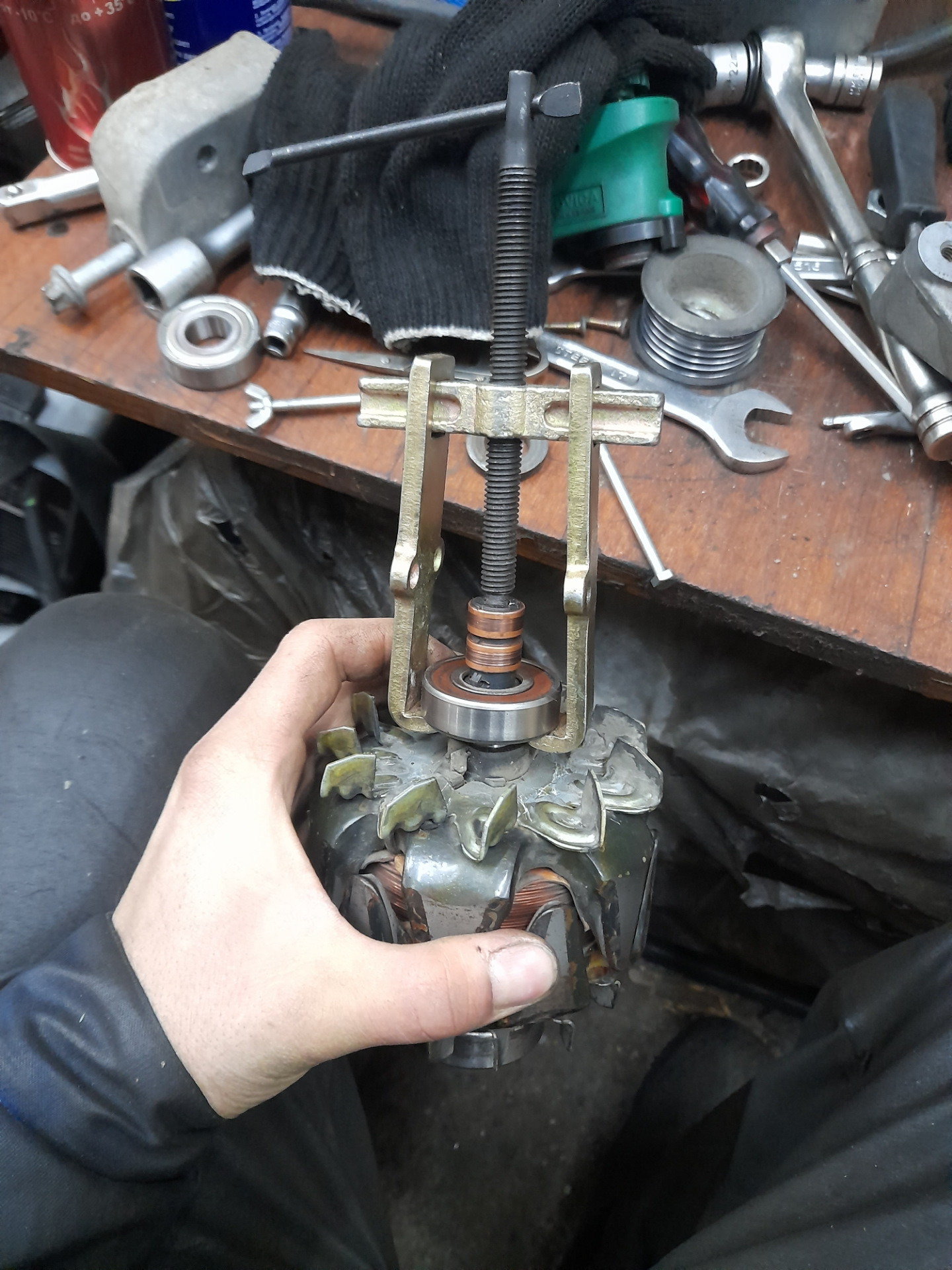 Замена подшипников генератора — Opel Omega B, 2,2 л, 2000 года ...