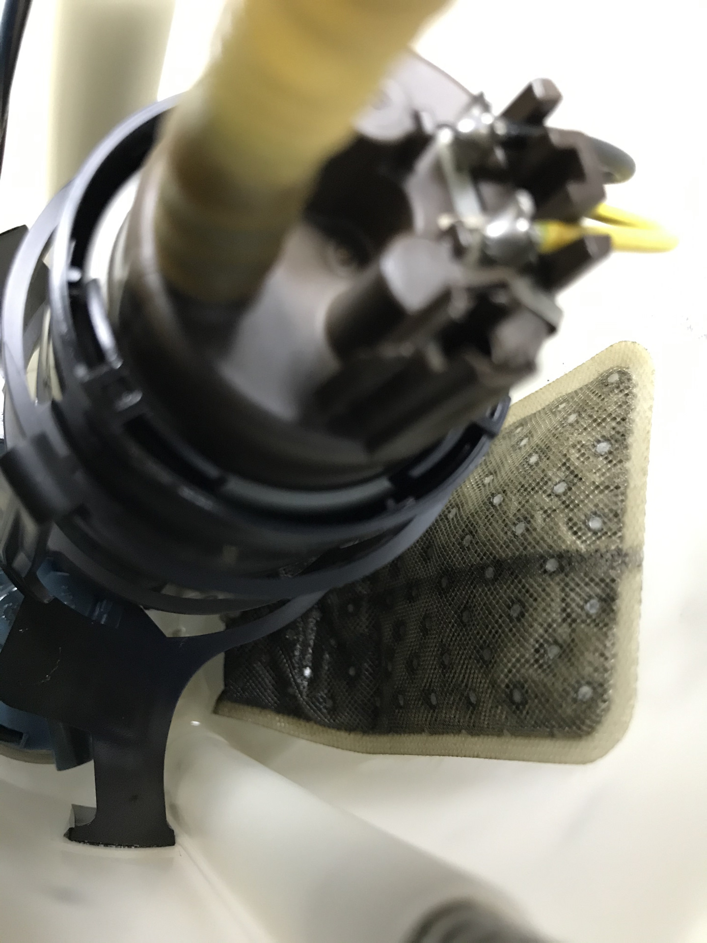 Первая оригинальная деталь в оригинальной упаковке — Volvo XC90 (1G), 2 ...