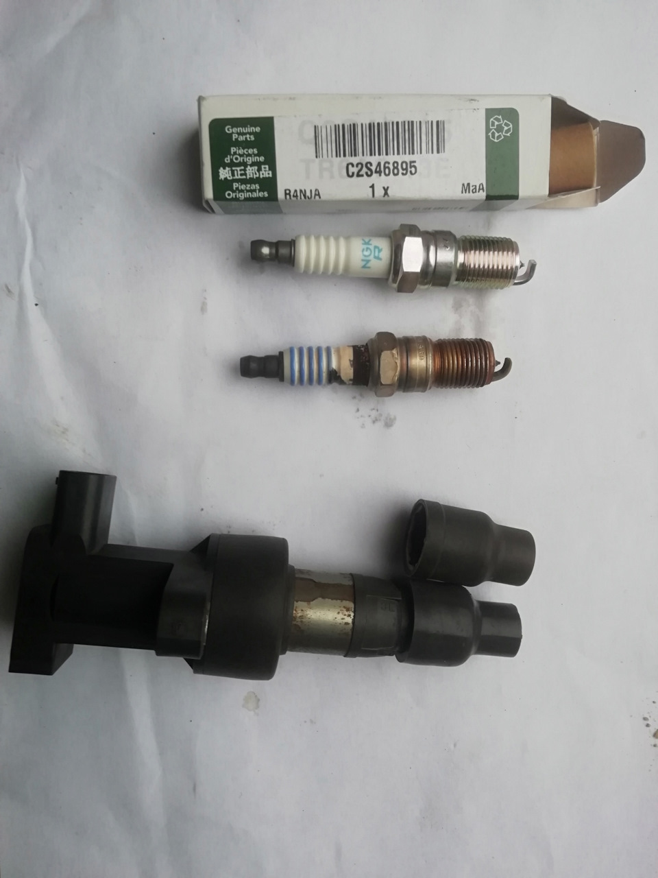 C2S46895 СВЕЧА ЗАЖИГАНИЯ Jaguar Land Rover | Запчасти на DRIVE2