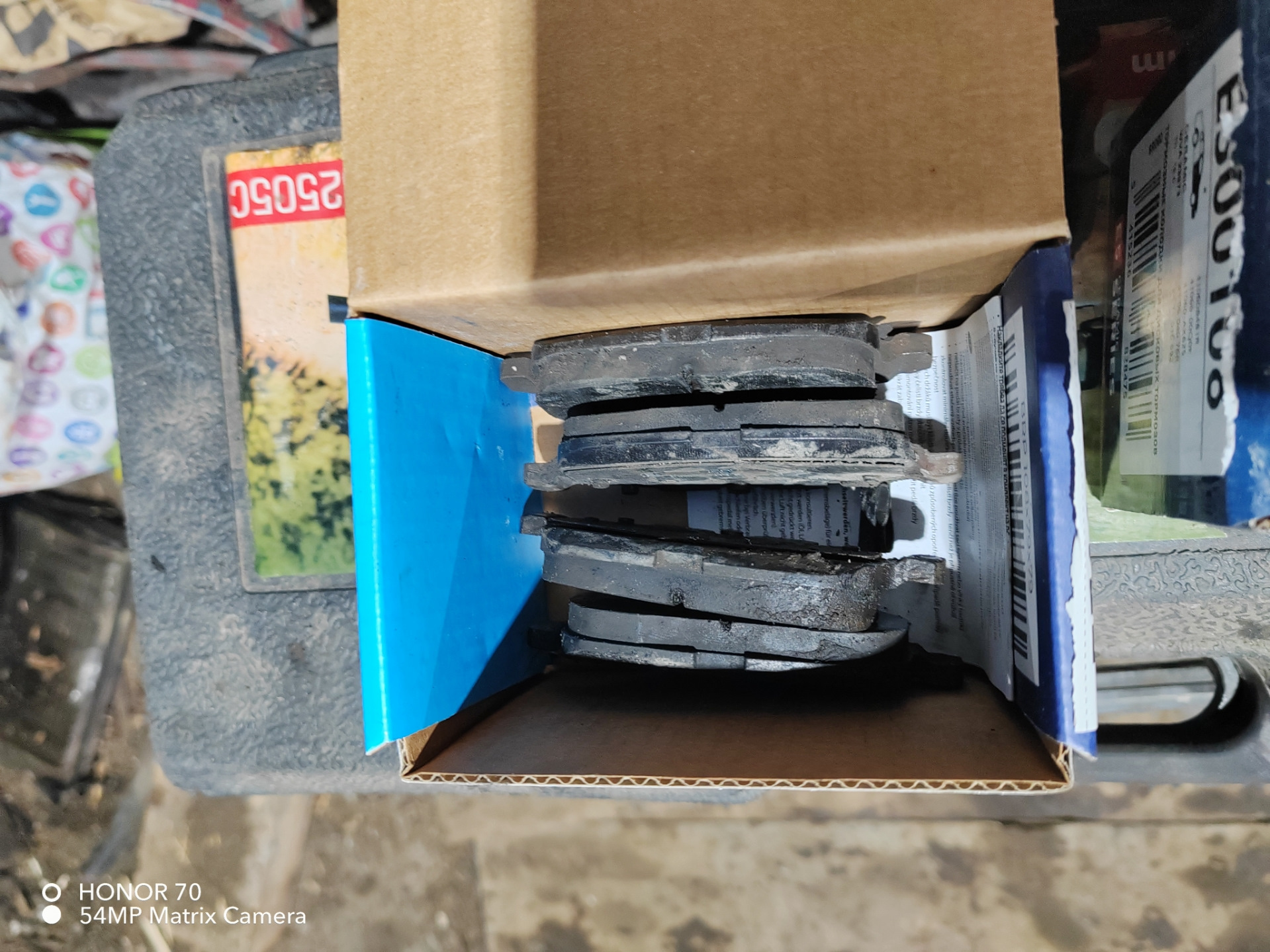 Замена тормозных колодок. — Lada Vesta SW Cross (1G), 1,8 л, 2019 года ...