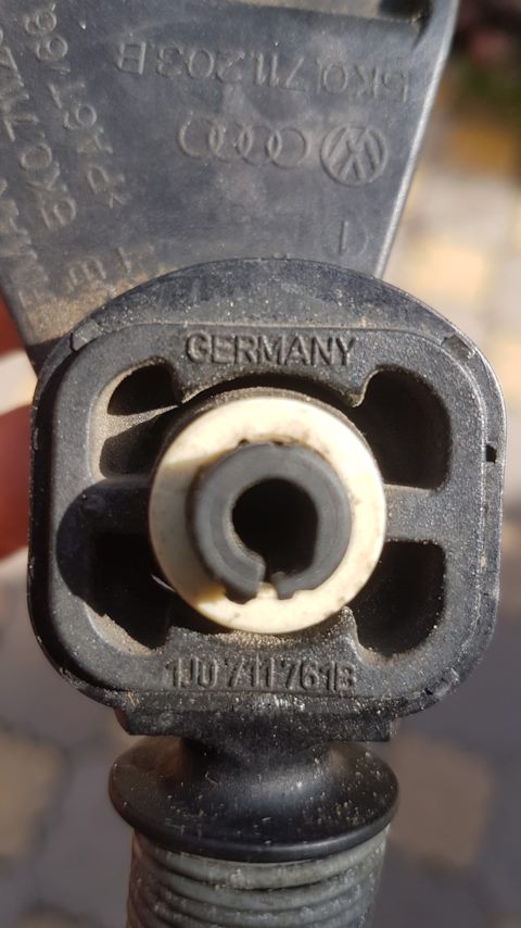 1J0711761B Фиксатор троса VAG | Запчасти на DRIVE2