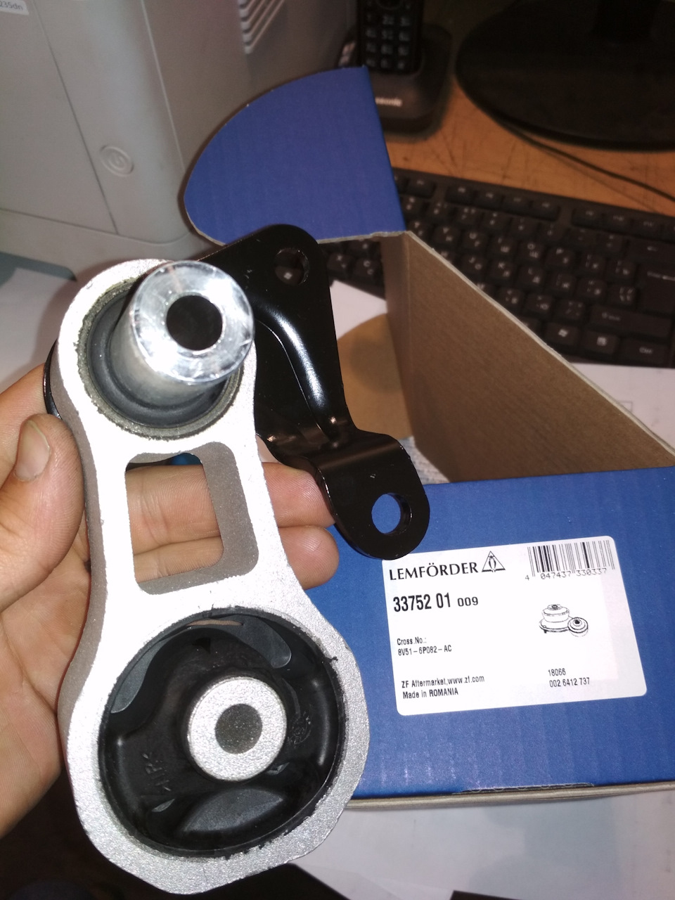 Замена подшипника промежуточного вала и нижней опоры кпп — Ford Fusion ...