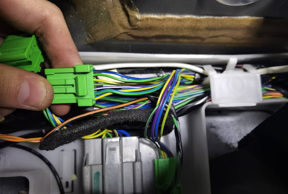 Замена блоков CEM и PAM на рестайловые — Volvo XC60 (1G), 2,4 л, 2013 ...