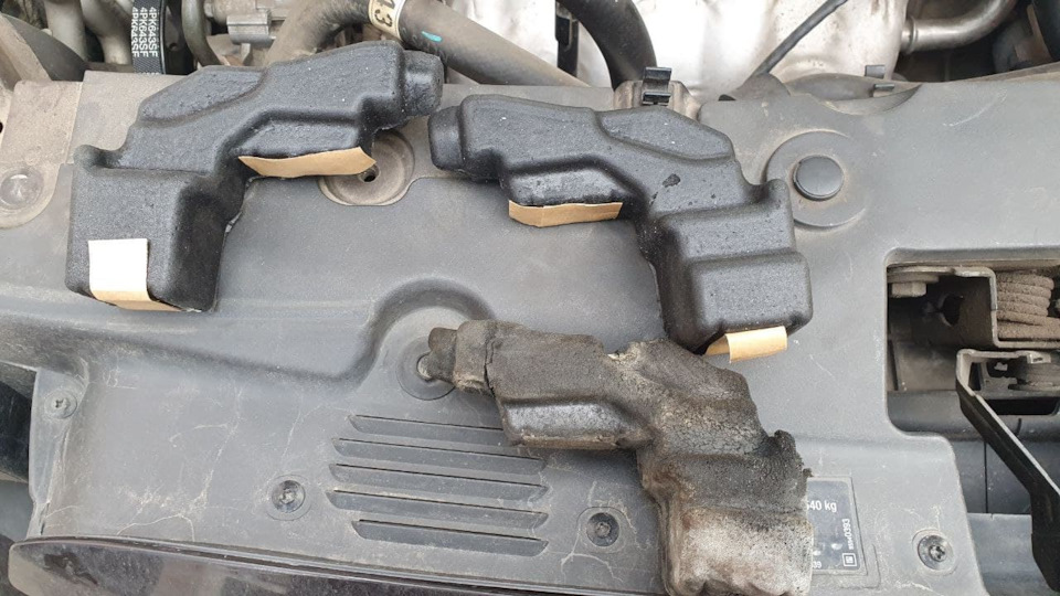 Уплотнители капота — Chevrolet Aveo Sedan (2G), 1,6 л, 2013 года ...