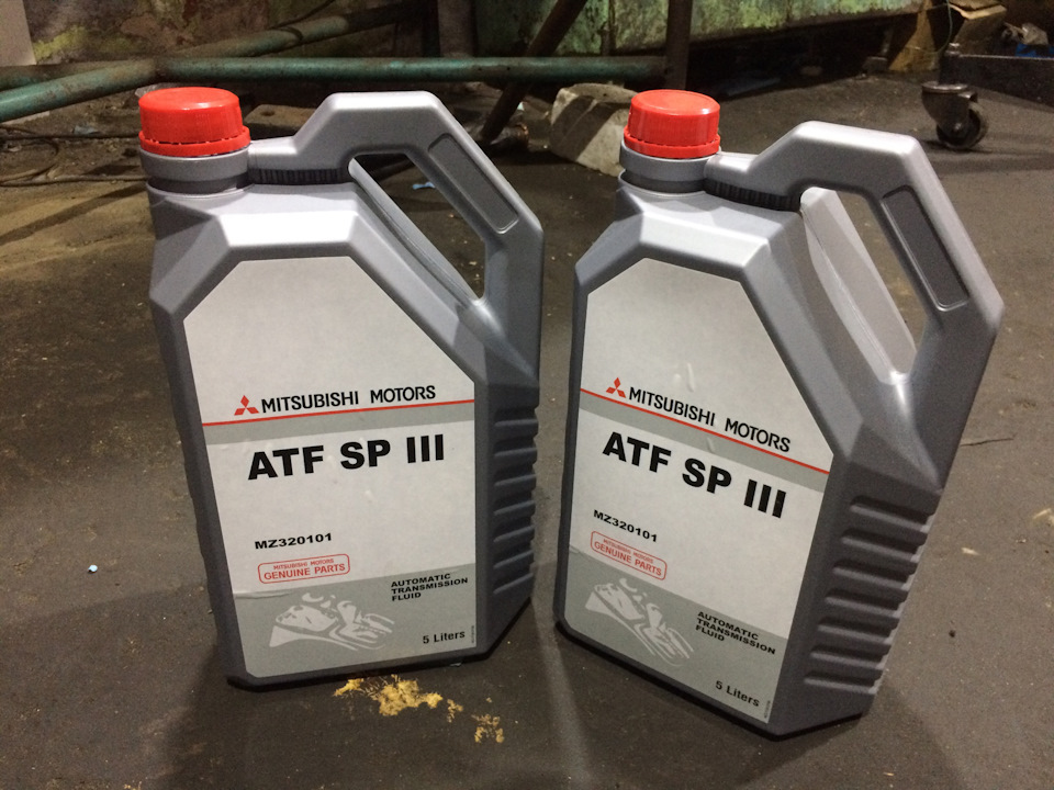 Замена масла в коробке и то фильтра бензонасоса — Mitsubishi Lancer X ...