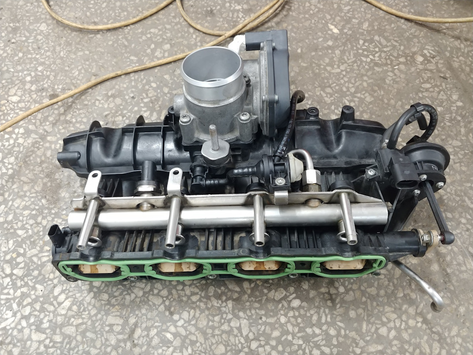 Bosch 0261500160 замена форсунок — Volkswagen Passat B6, 1,8 л, 2008 ...