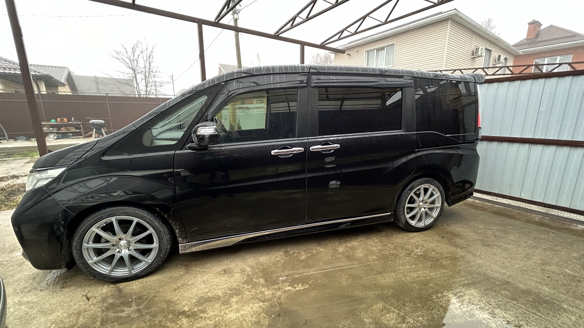 Honda Stepwgn (5G) 1.5 бензиновый 2015 | на DRIVE2