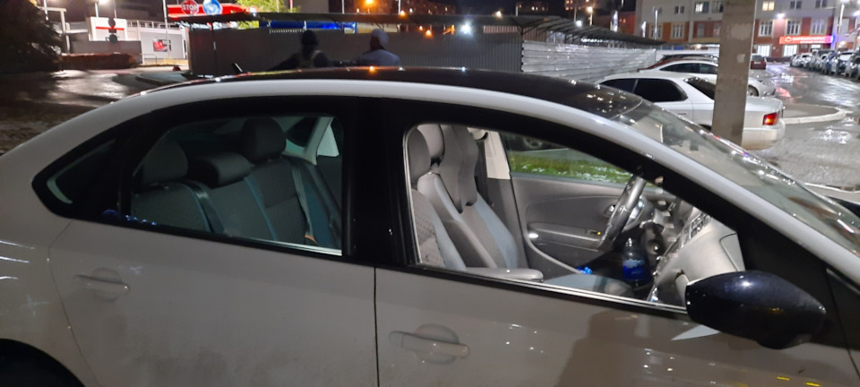 И снова Гольф в Поло или плафон освещения заднего ряда. — Volkswagen ...