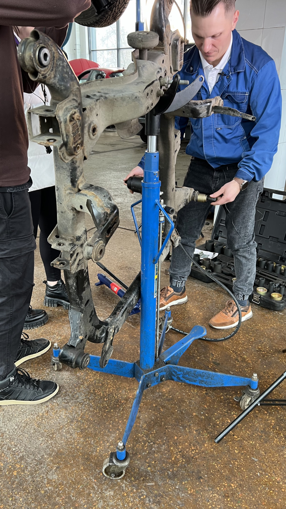 Замена Сайлент блоков подрамника и задней балки. — Opel Astra H, 1,8 л ...