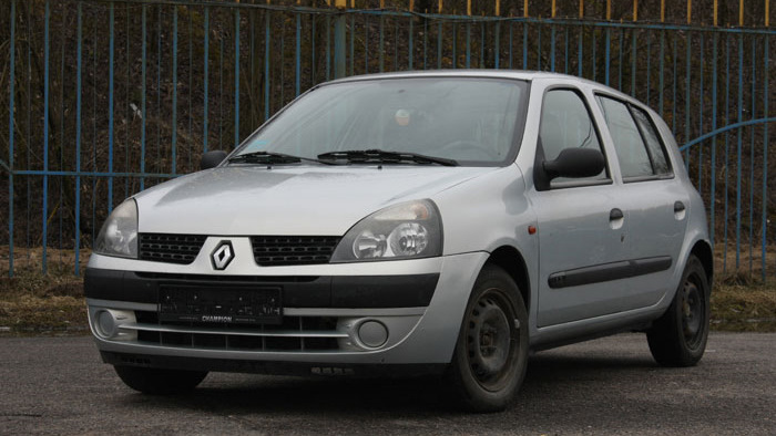 Renault Clio II 1.2 бензиновый 2000 | на DRIVE2