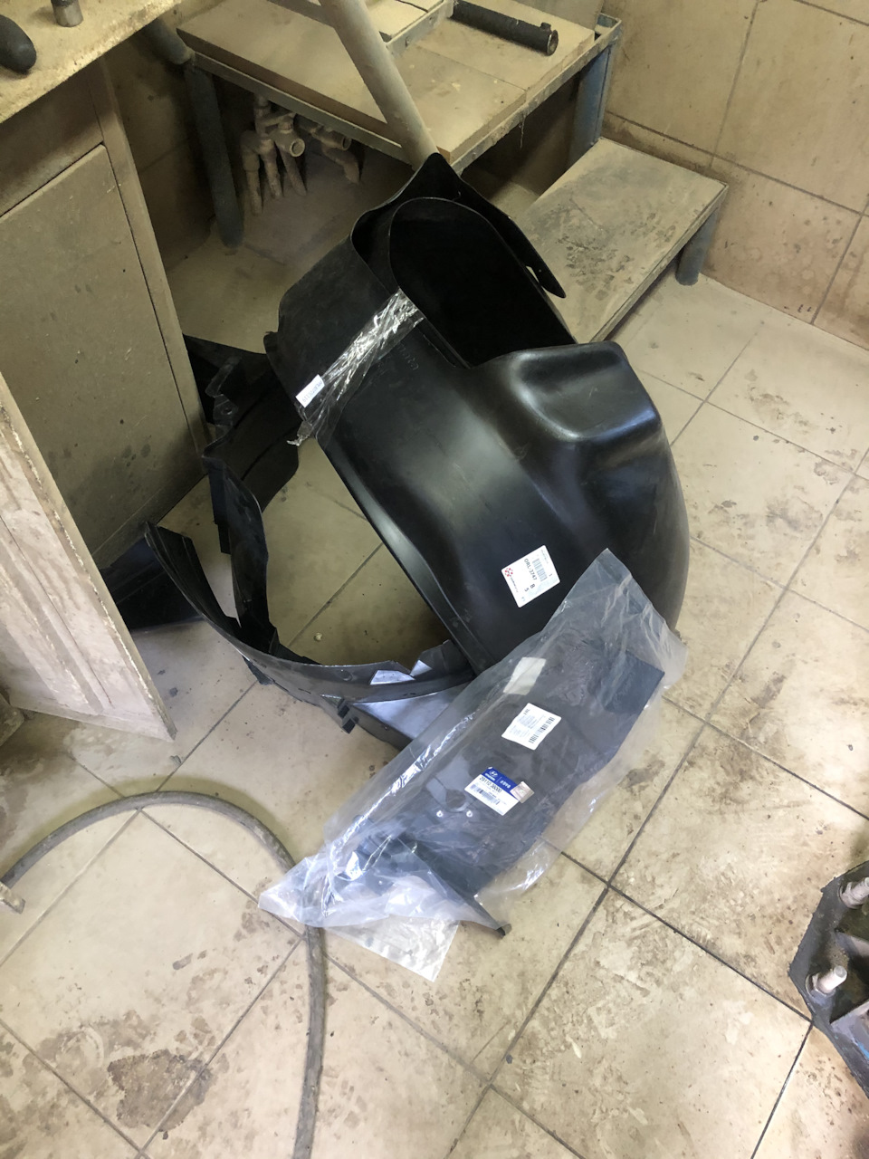 Подкрылки ч.2 — Hyundai Sonata IV (EF), 2 л, 2005 года | визит на ...