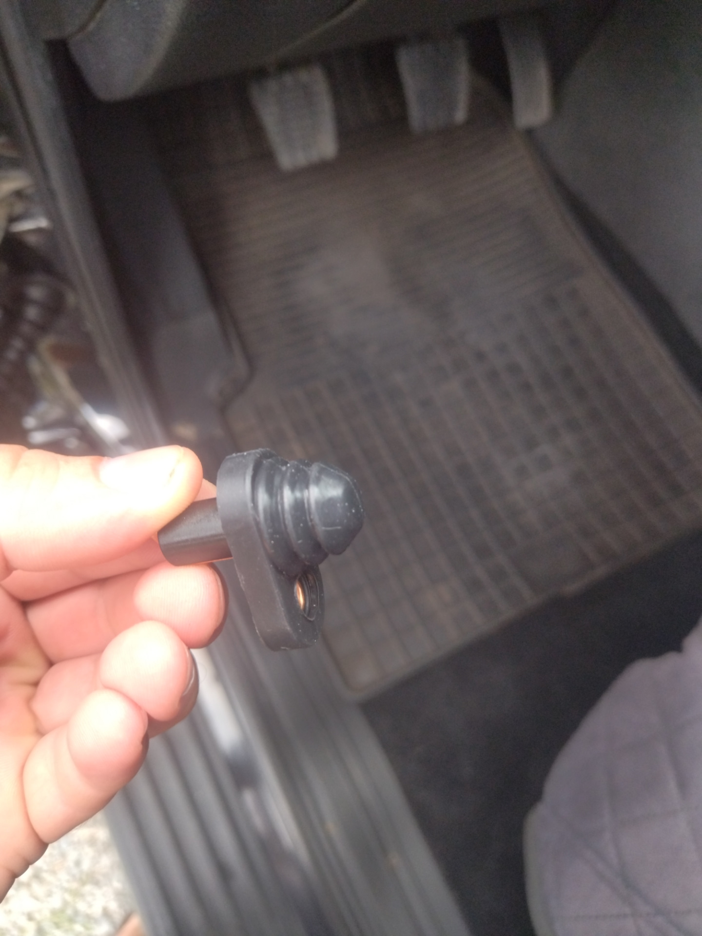 Дверные концевики — УАЗ Patriot, 2,7 л, 2016 года | тюнинг | DRIVE2