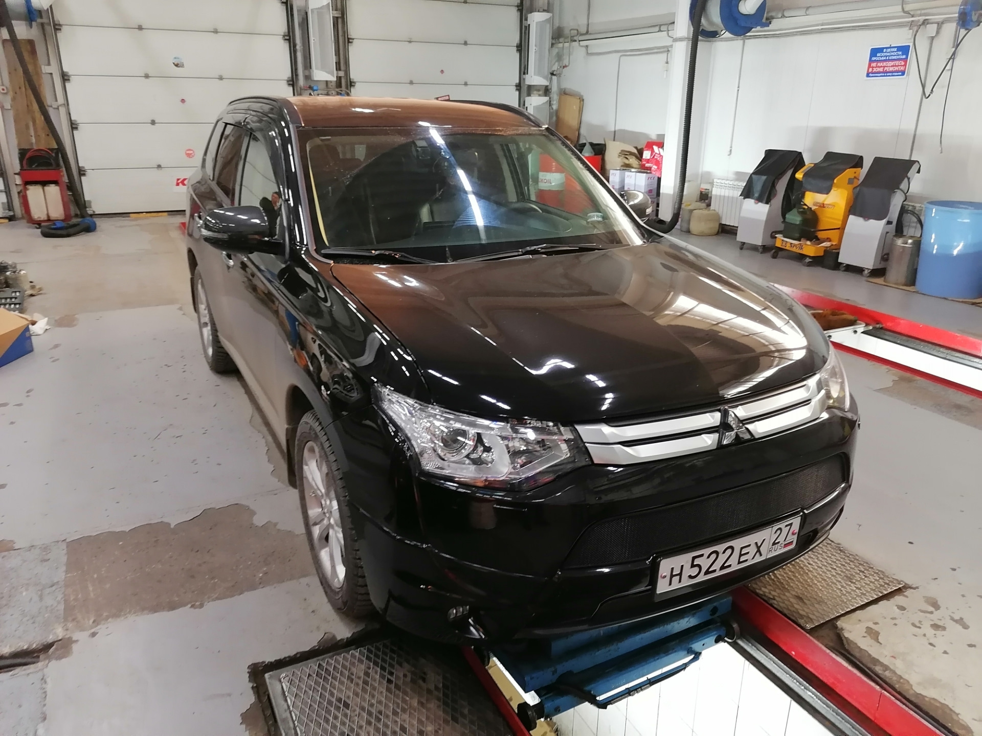 Замена втулок стабилизатора — Mitsubishi Outlander (3G), 2,4 л, 2013 ...