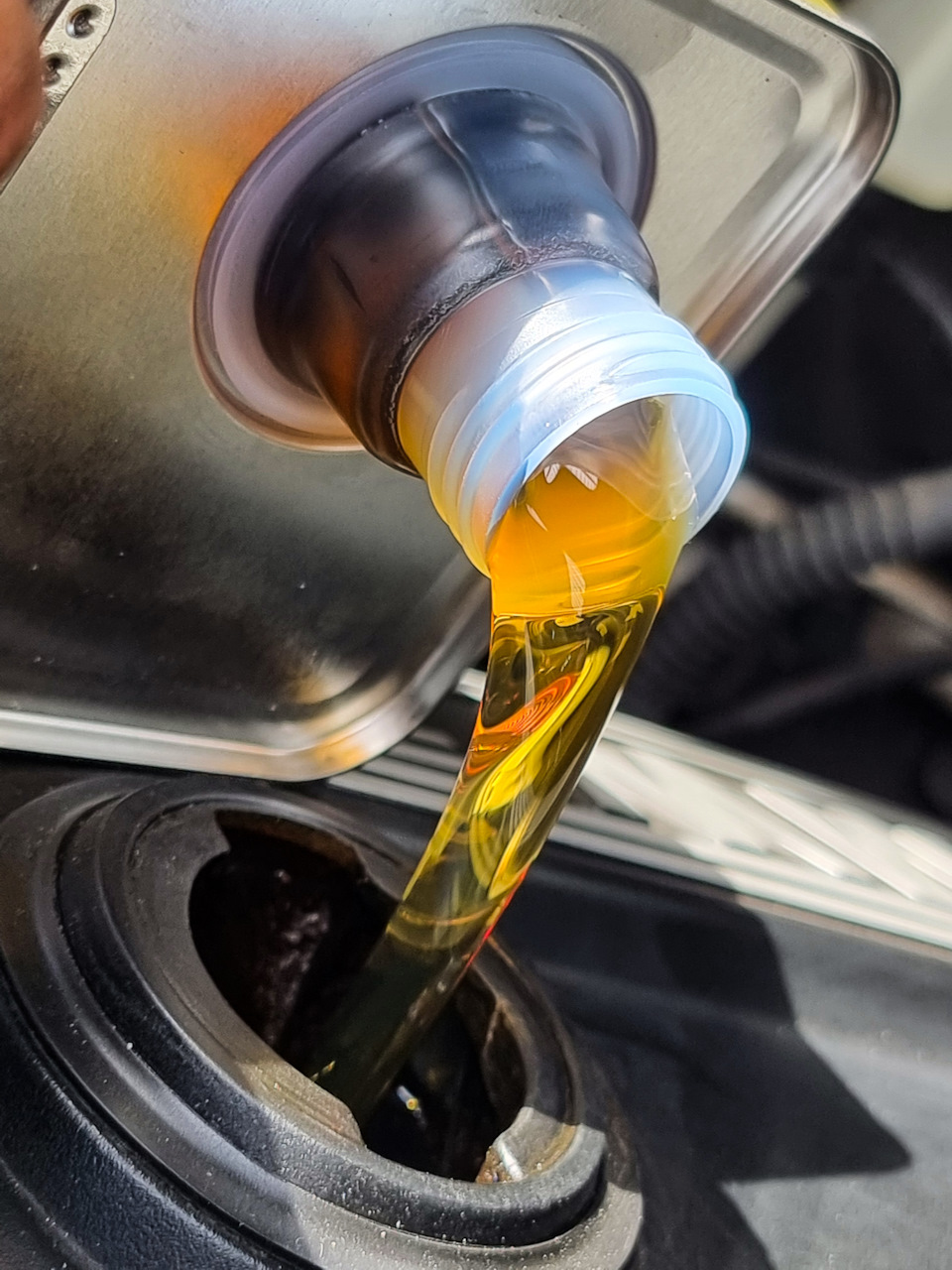 2️⃣7️⃣3️⃣ Масло ROLF ULTRA 5W-40 — BMW X5 (E53), 3 л, 2002 года ...
