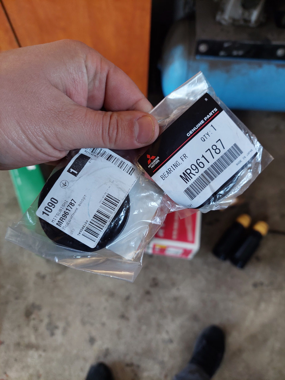 MR961787 Подшипник опоры передней стойки MMC COLT 02-12 Mitsubishi ...