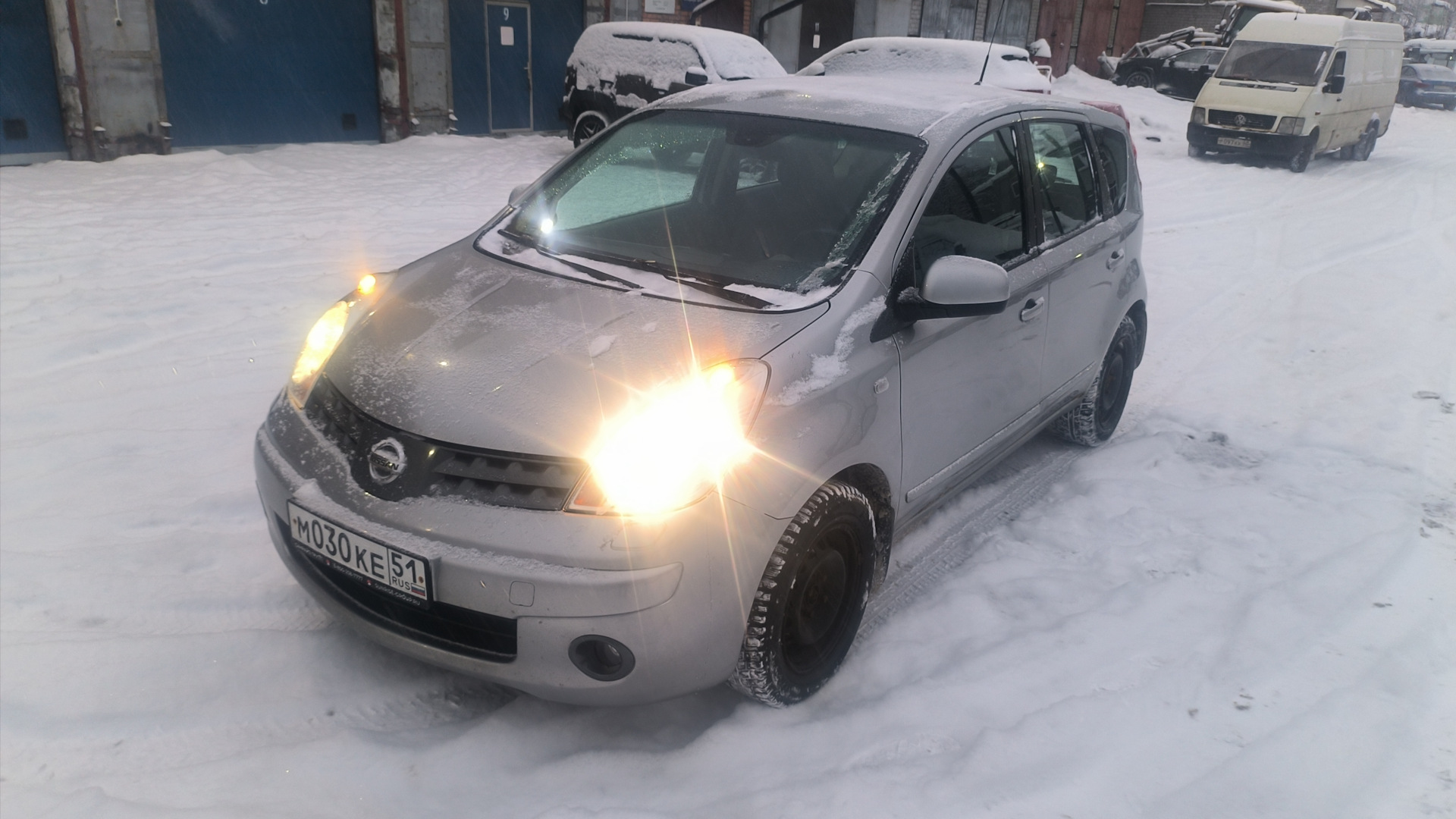 Nissan Note (1G) 1.6 бензиновый 2008 | // Енот // на DRIVE2
