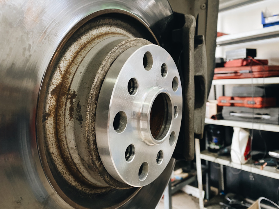 16 • Проставки 15 и 20мм — Volkswagen Tiguan (2G), 2 л, 2018 года ...