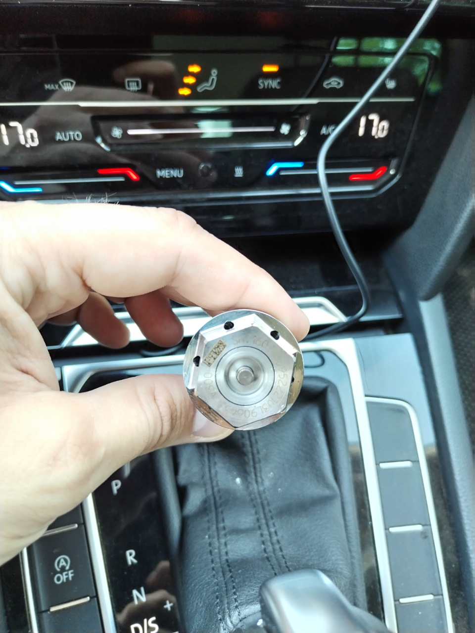 Клапан фазовращателя 03L906455C — Volkswagen Passat Variant (B8), 2 л ...