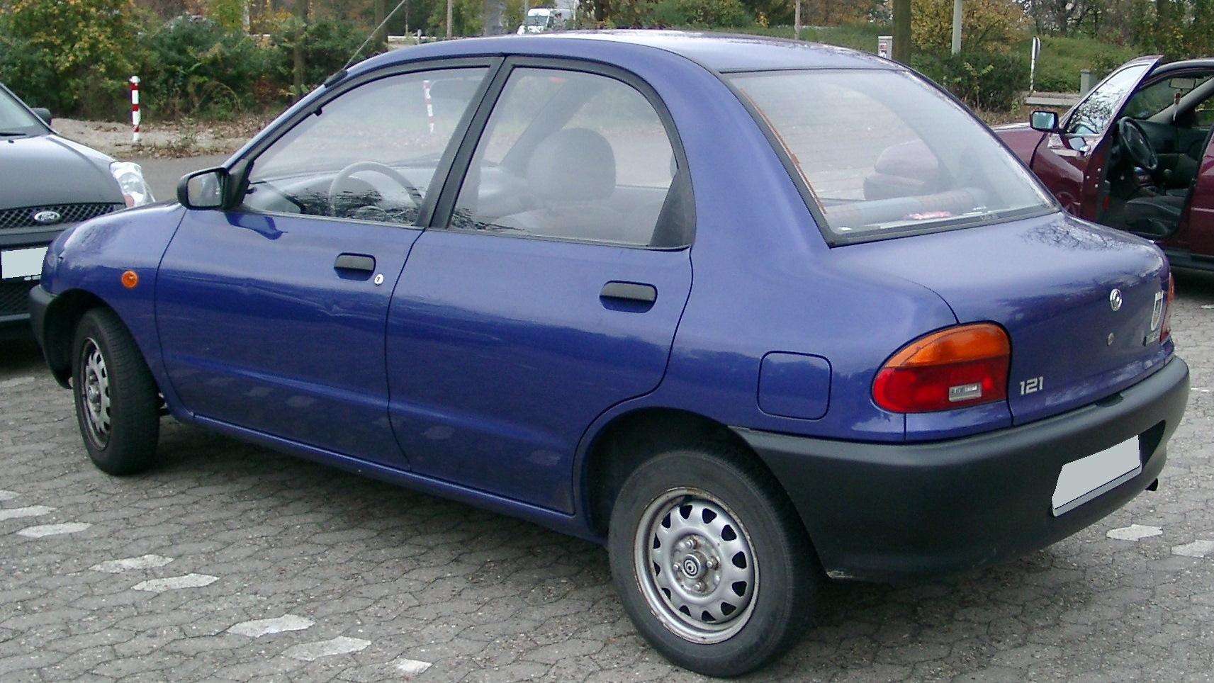 Mazda 121 III 1.3 бензиновый 1994 | на DRIVE2