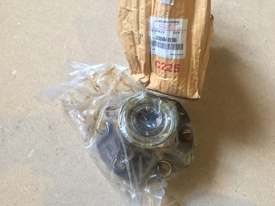 3880A036 Ступица в сборе, передняя Mitsubishi | Запчасти на DRIVE2