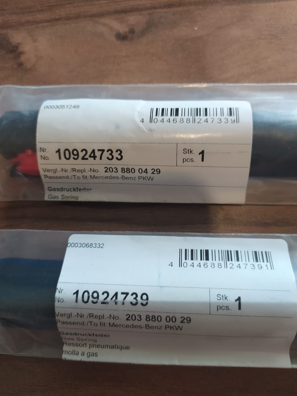 Замена упоров капота mercedes w203. — Mercedes-Benz C-Class (W203), 2 л ...