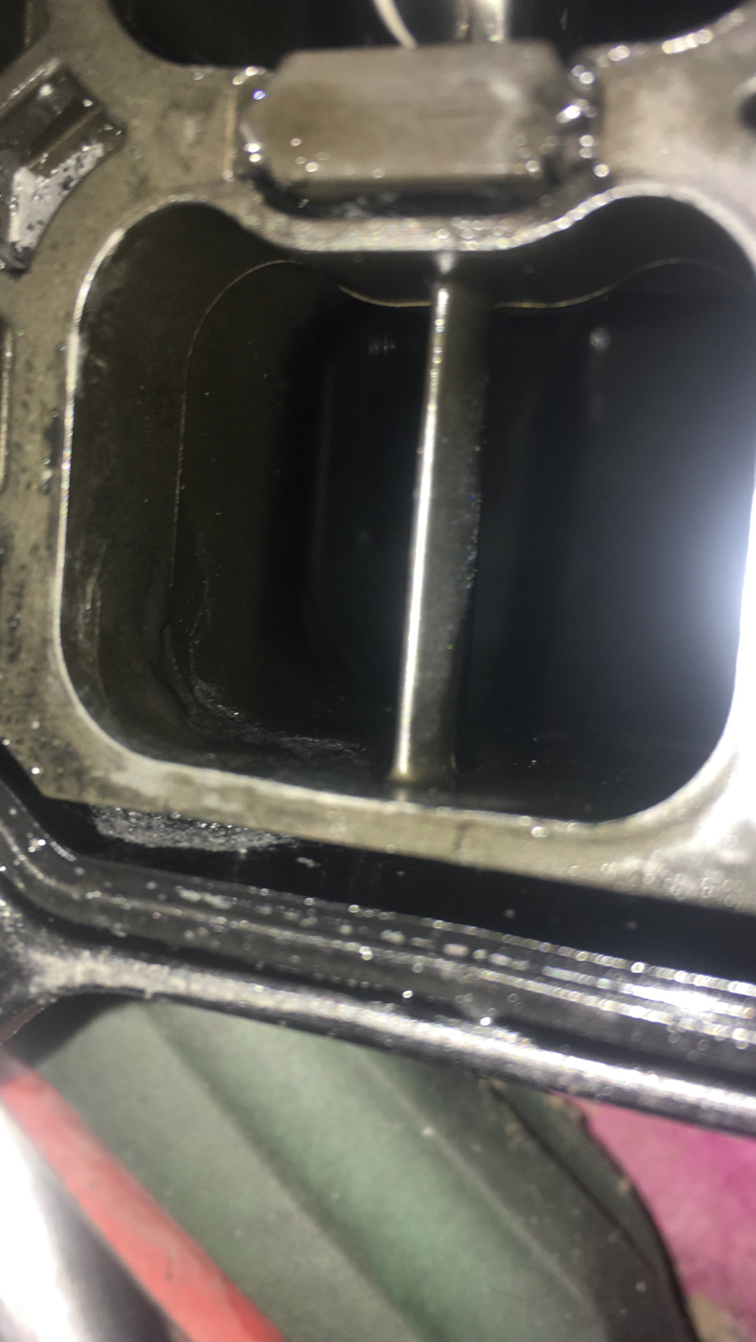 Чистка впуска, замена помпы, замена всех прокладок, замена моторного ...