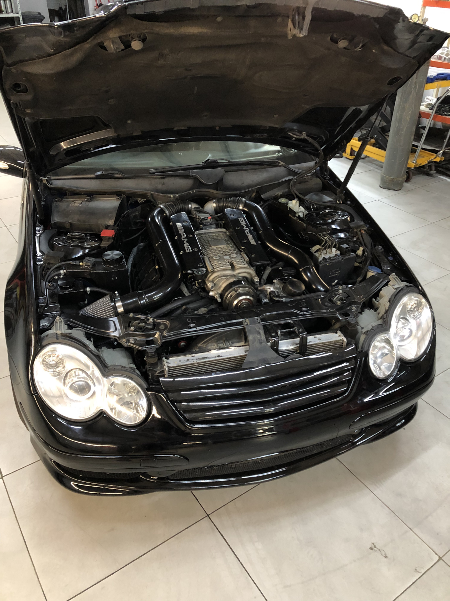 Есть кто живой? — Mercedes-Benz C-Class Sportcoupe (C203), 5,4 л, 2001 года | тюнинг | DRIVE2