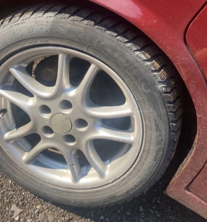 Шины зимние шипованные Kumho 205/55 R16, литые диски Gm 7Jx16 ET45 ...