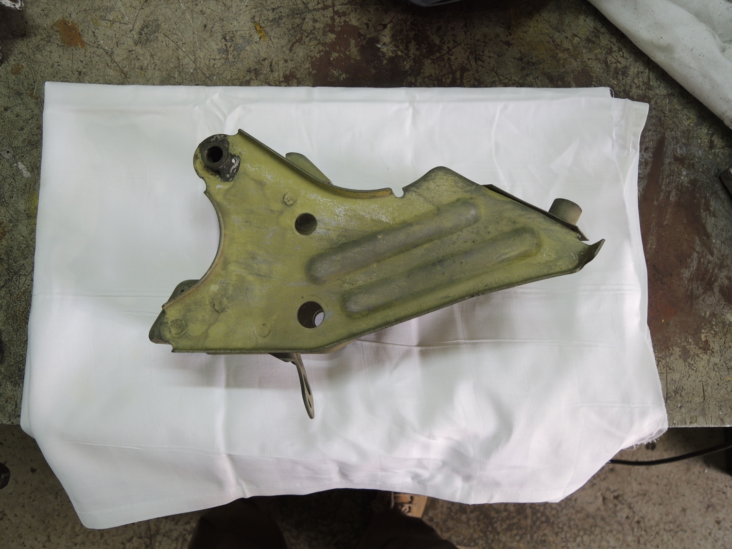 Педаль сцепления с датчиком для круиз-контроля — Toyota Corolla (120 ...