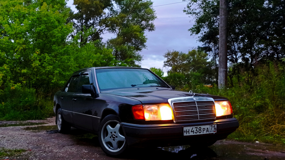 Mercedes-Benz E-class (W124) 2.2 бензиновый 1993 | ///AMG Black Edition ...