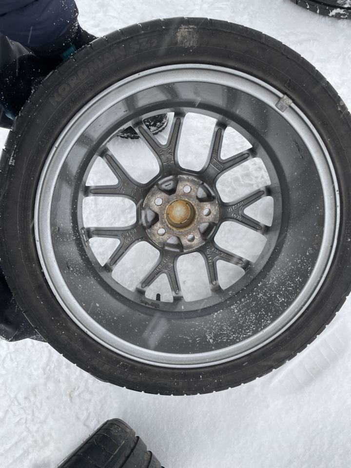 Шины летние Nokian 235/40 R18, литые диски SKAD 8Jx18 ET45 5x108 на ...
